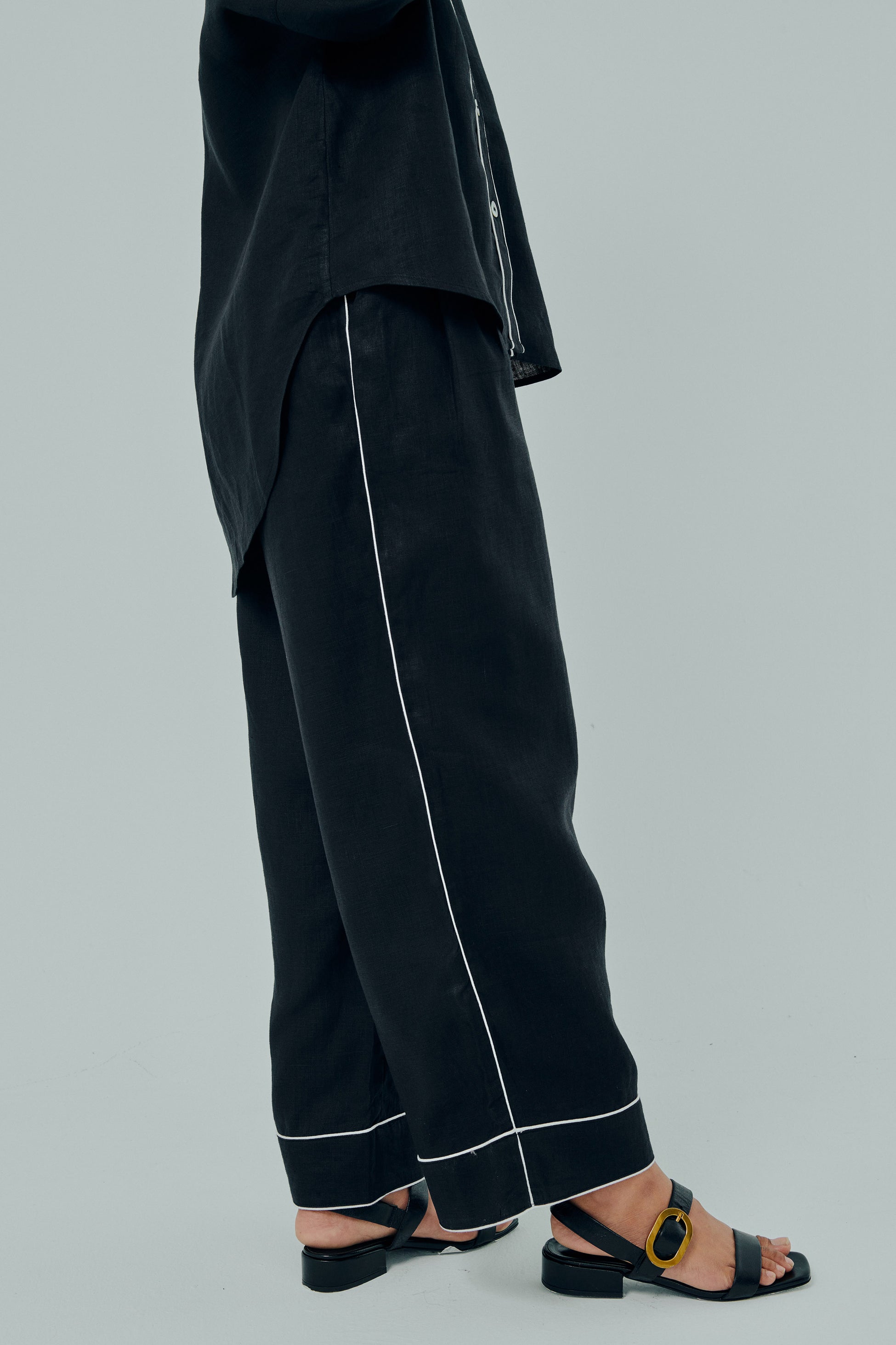 Friday Outline Linen Pants in Black – Whimsigirl
