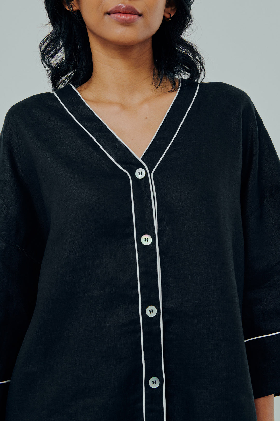 Sculptor Linen Outline Shirt in Black – Whimsigirl