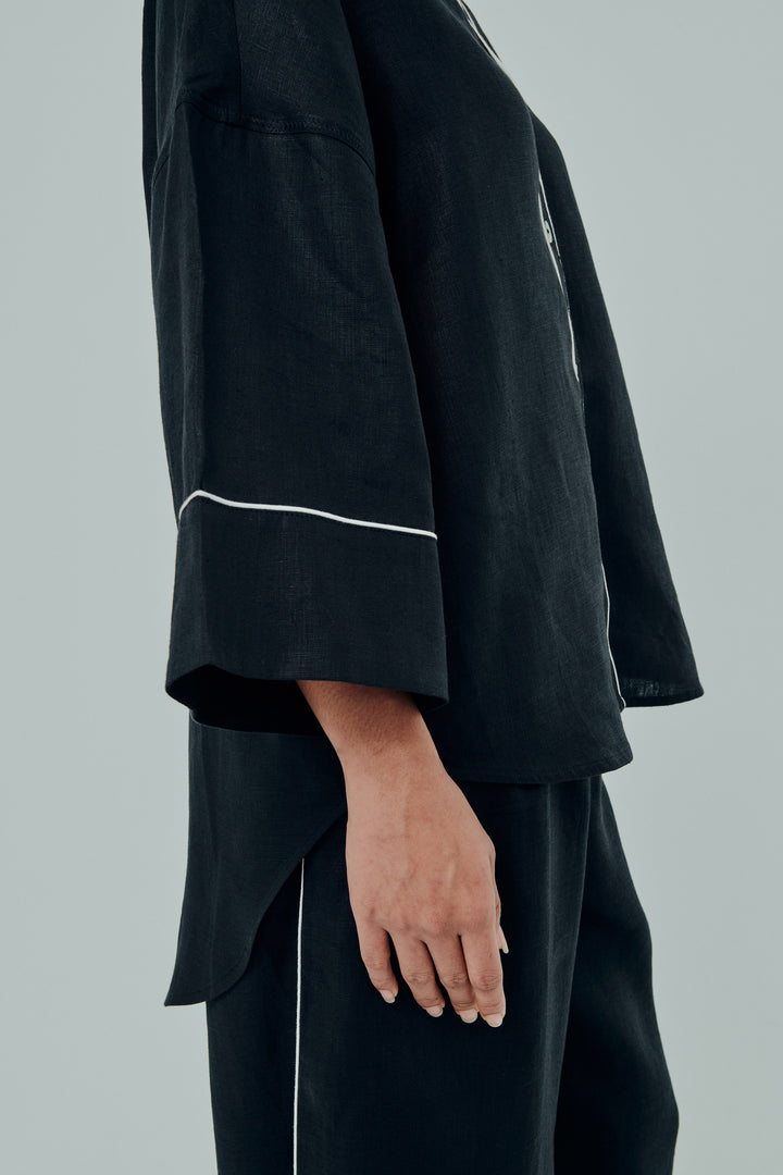 Sculptor Linen Outline Shirt in Black – Whimsigirl