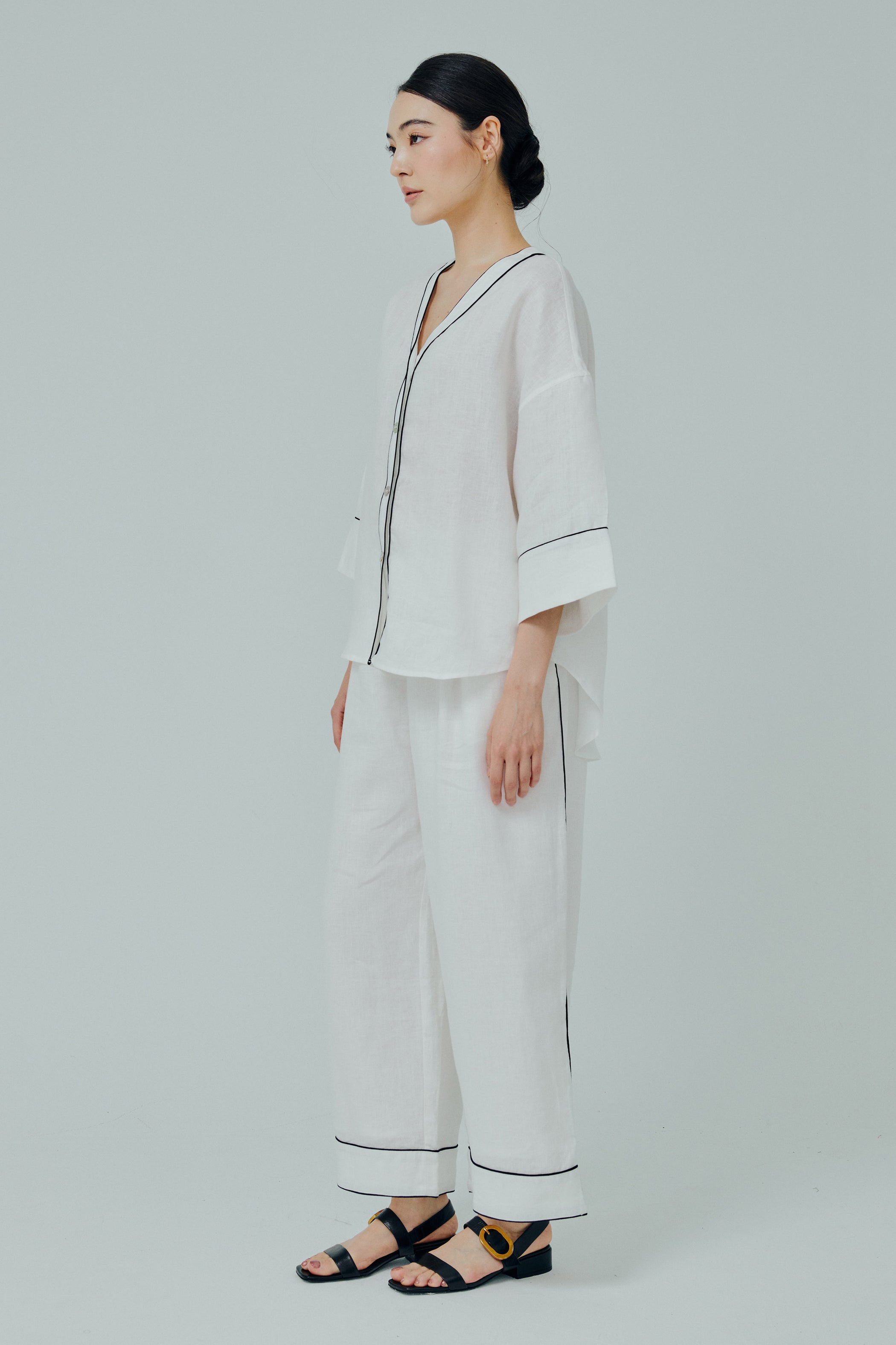Sculptor Linen Outline Shirt in White – Whimsigirl